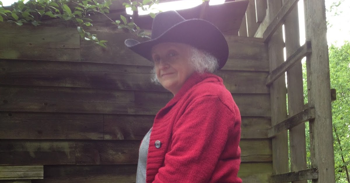 Tamar Loses It: October 4 - Digging up old memories ‘cos I ain’t makin ...