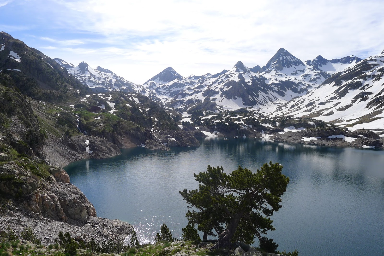 Circular ibón de Respumoso, Campoplano - ibones de Arriel - Paisajes de ...