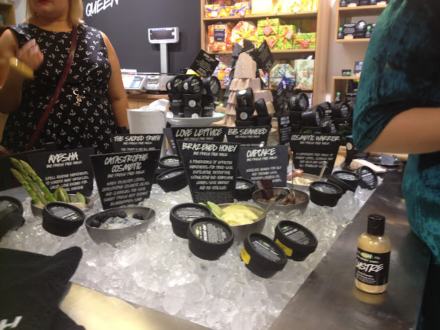 Amped+Dangerous: LUSH QUEEN ST BRISBANE RE-OPENING