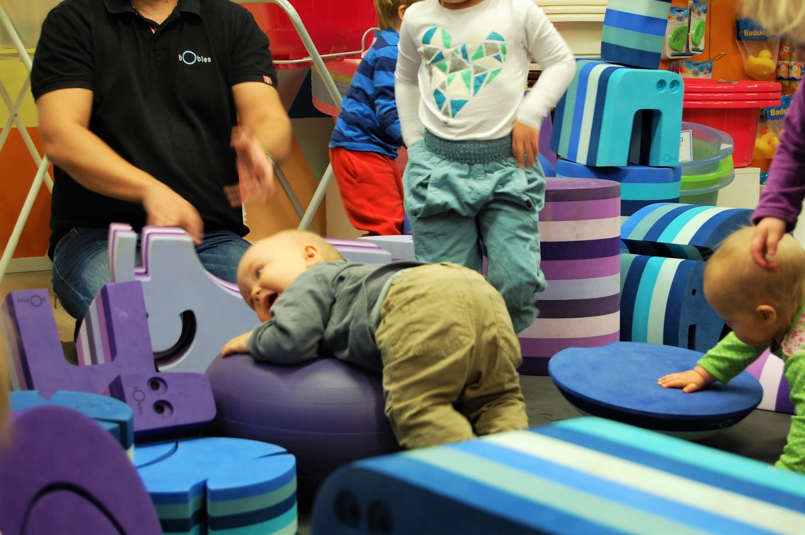 Projekti Baby: Tumbling Time Leikitystilaisuus