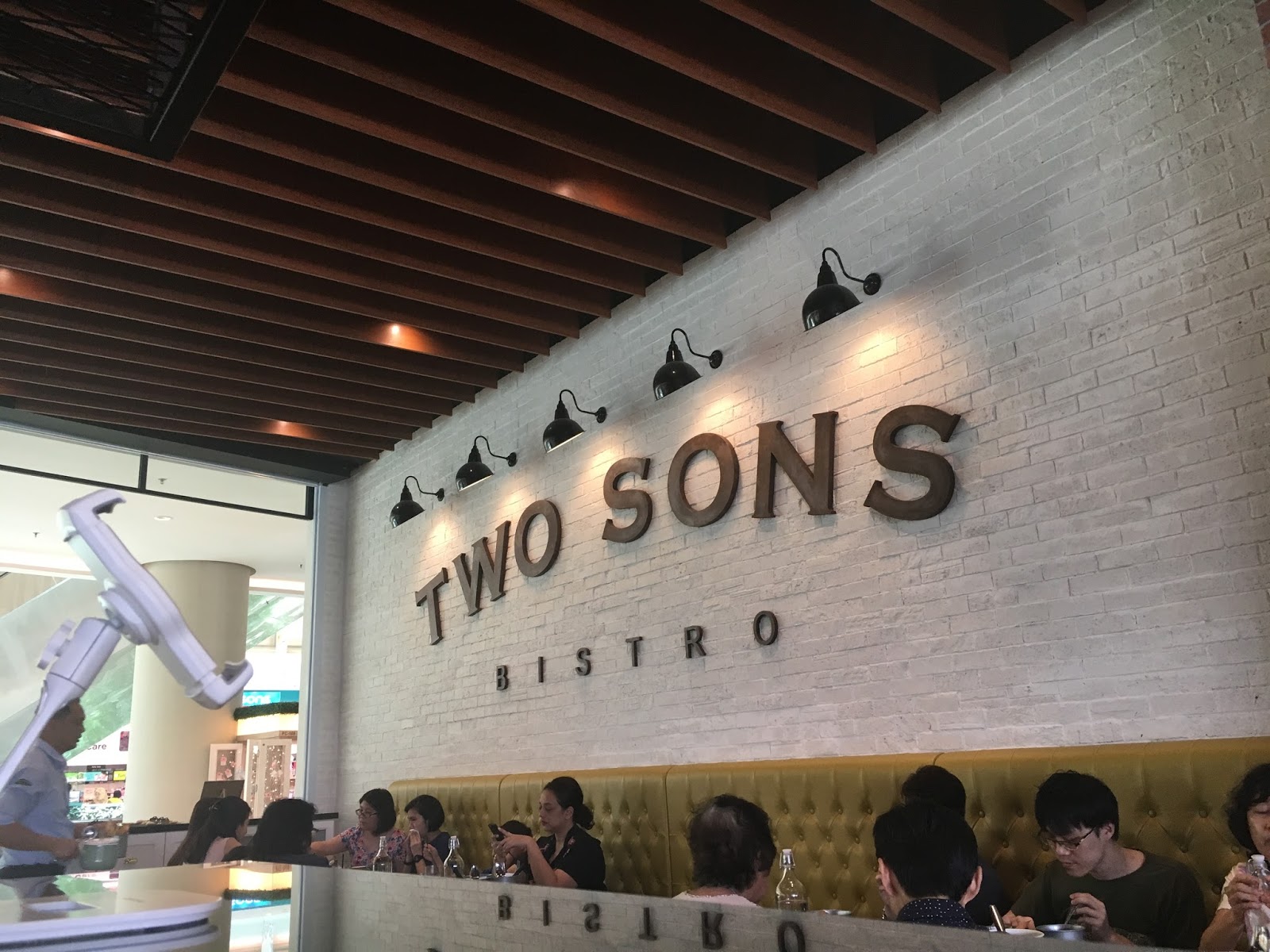 吃是福: Oh, Those Mussels! And More at Two Sons Bistro