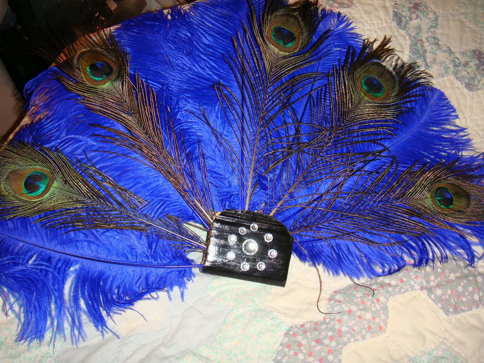 Traveling into the World of Burlesque: How to Make Feather Fans