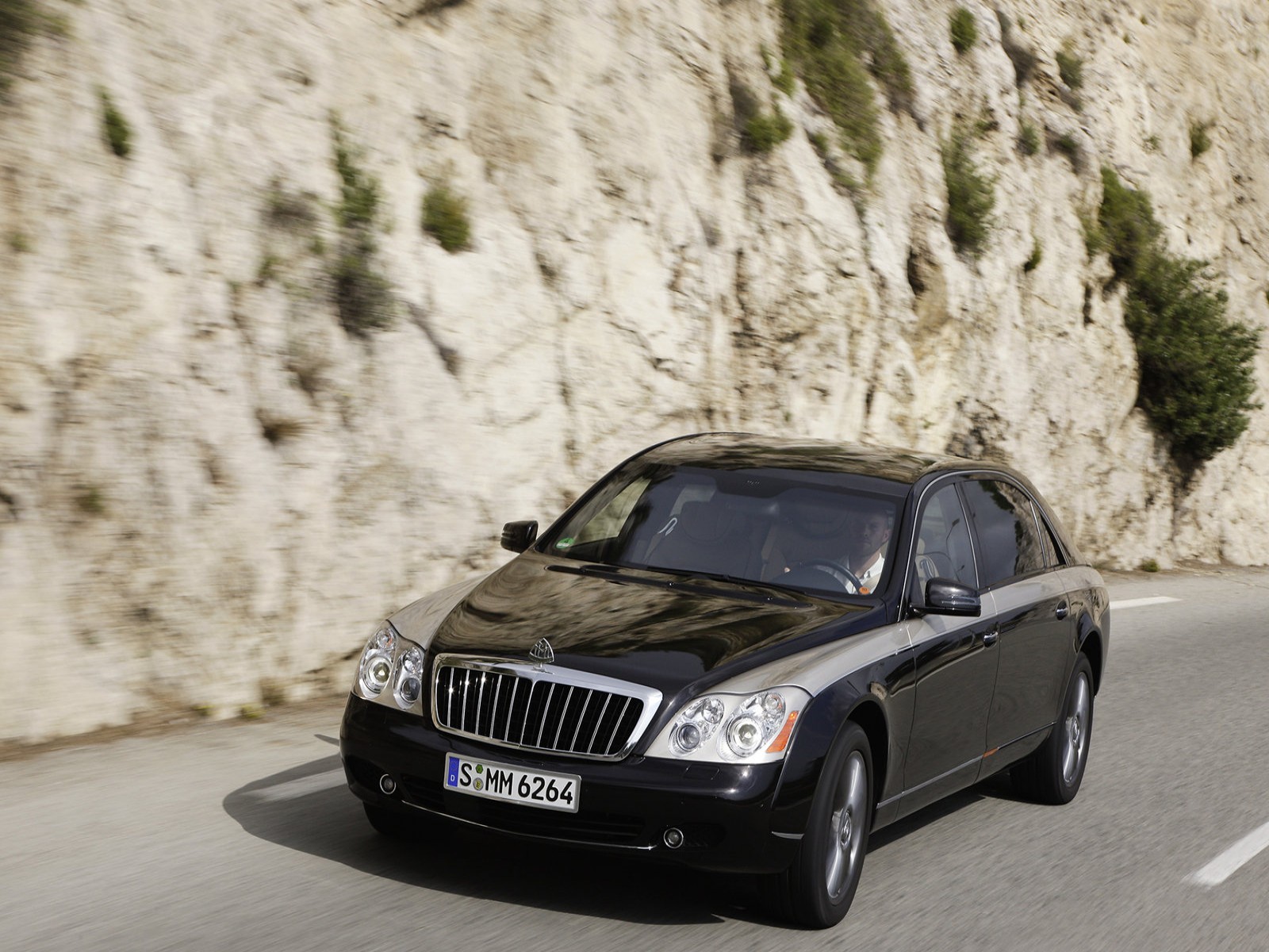Car Pictures: Maybach Zeppelin 2010