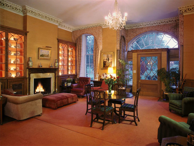 First House on the Right: 8/21/11 - 8/28/11