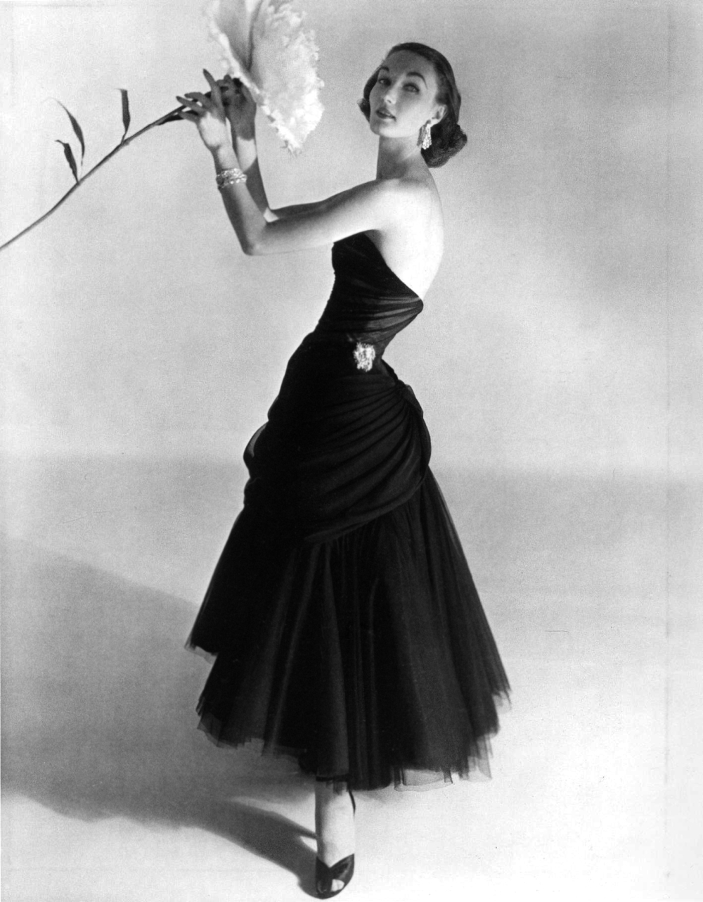 Extraordinary Fashion Photography Taken by Horst P. Horst From Between ...