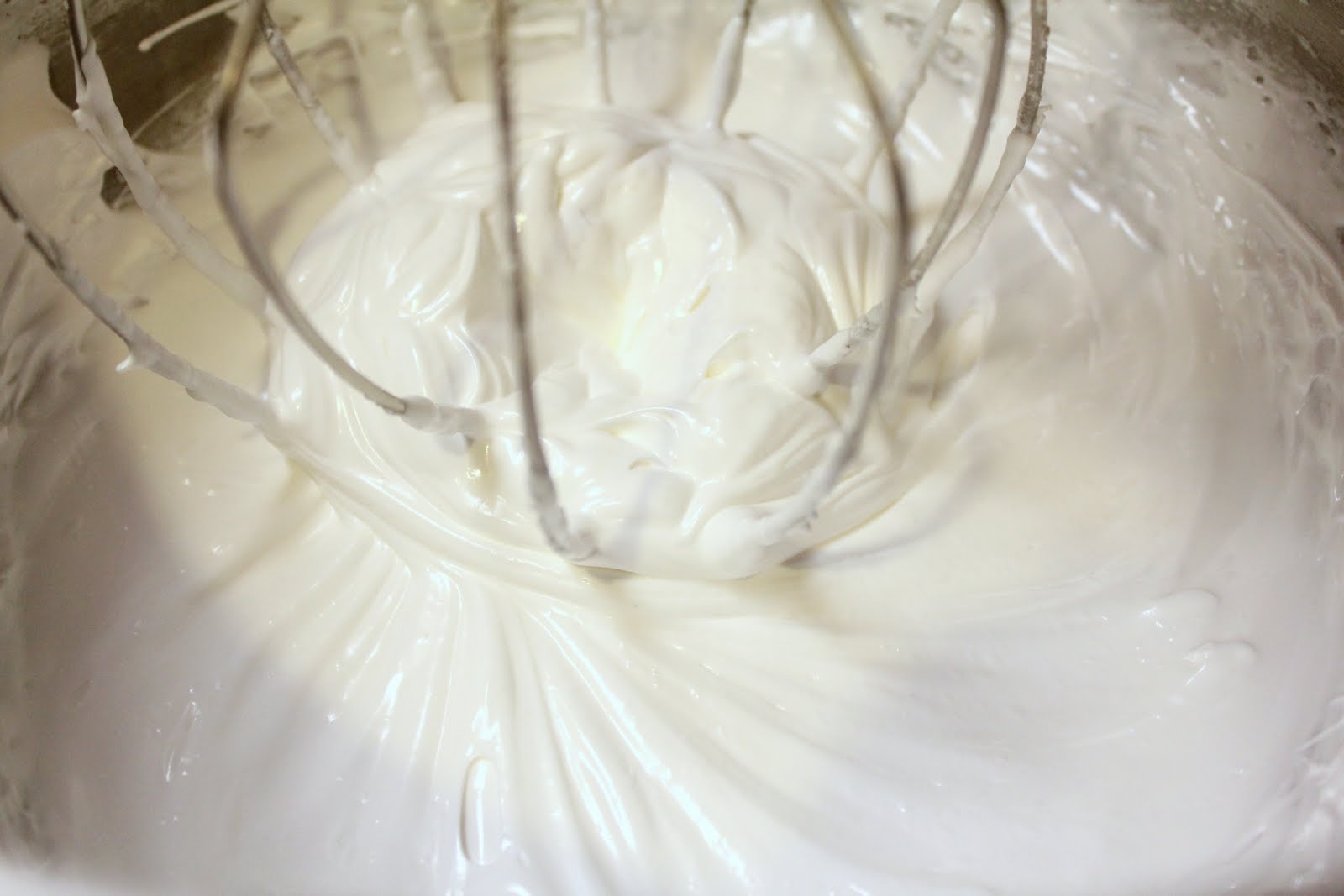 Recipe Snobs: Chocolate-Hazelnut Macaroons