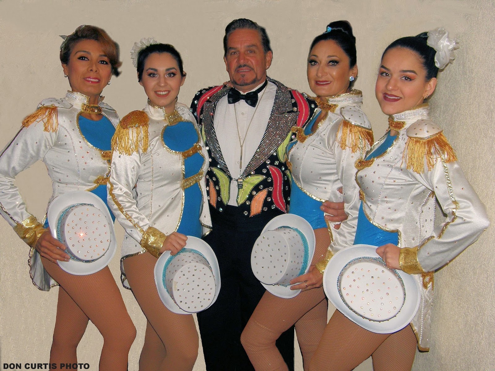 CIRCUS PERSONALITY PHOTOS: April 2017