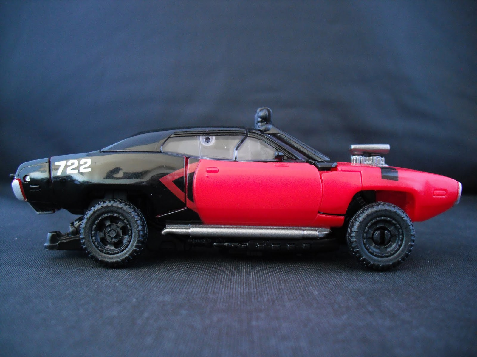 The HEXdidn't... TransFormers Collection Blog: Studio Series #40 ...