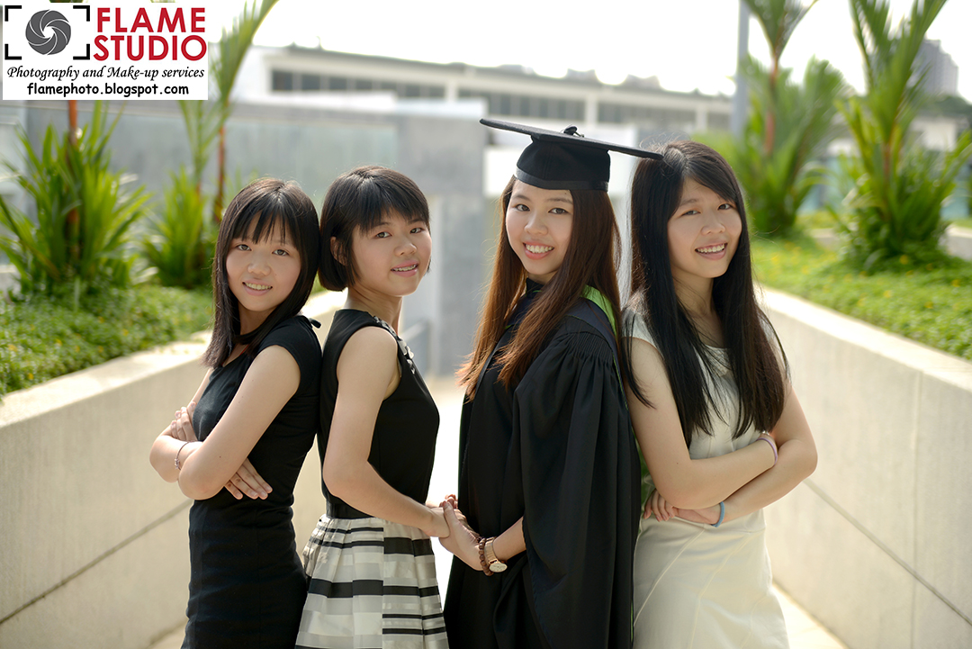 Flame Graduation Photography Studio: Graduation Convocation Family ...