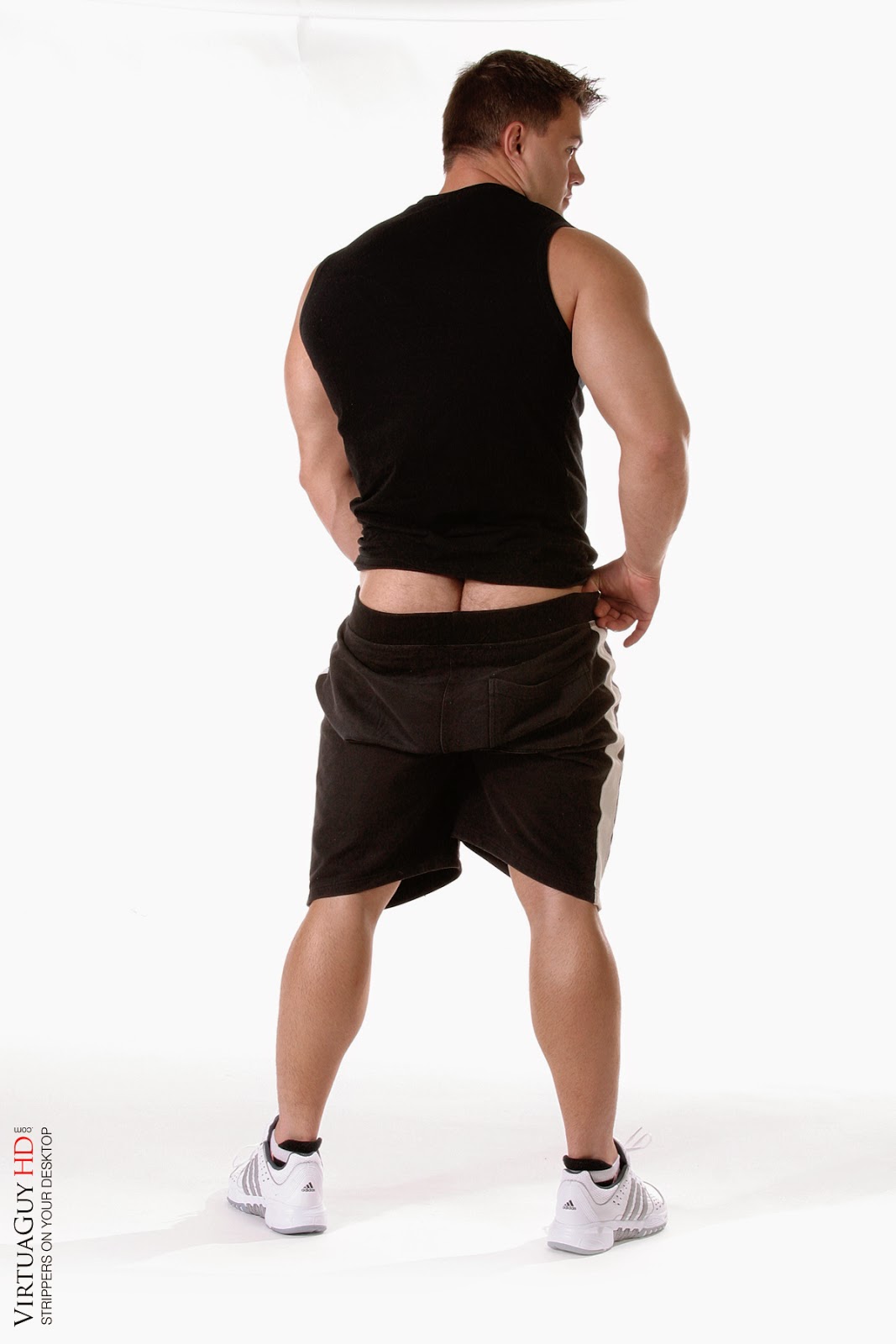 Addicted To Eating Ass II: Tomas Mach!