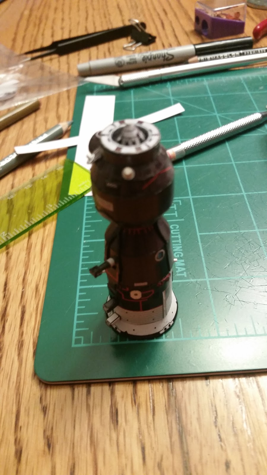 A"Mays"ing Papercraft: ISS Pioneers