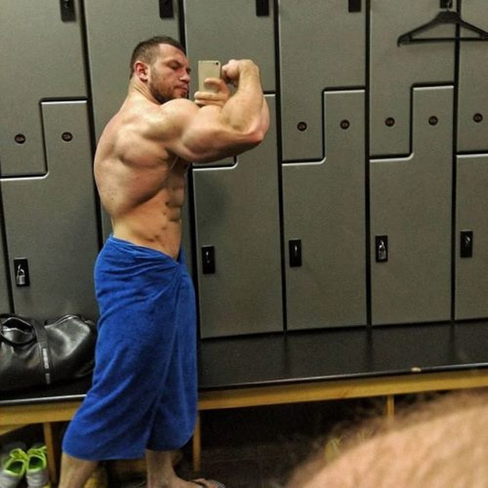 Muscle Addicted : MORE MUSCLE ADDICTED GUYS FOR YOU ( PART 7)