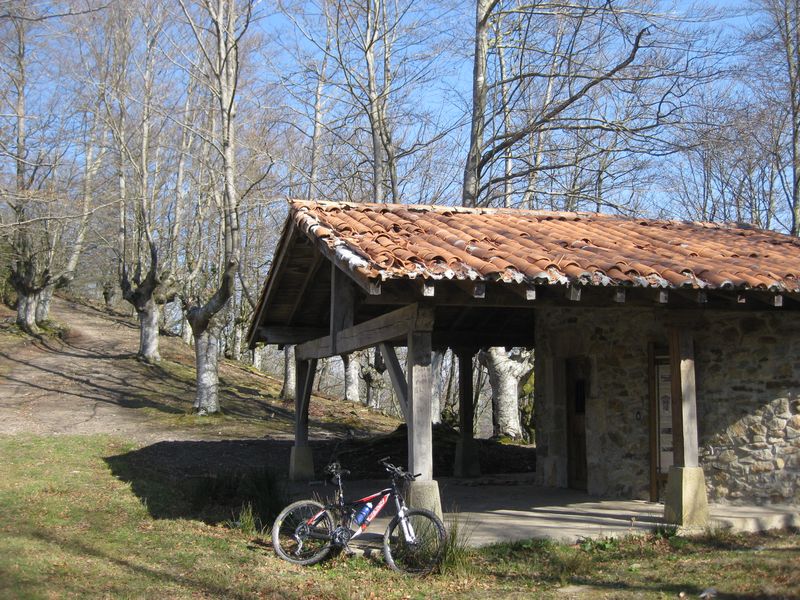 POR ALAVA Y MAS: MONTES DE BARAZAR ( UBIDE - OTXANDIO -ALTUNGANE )