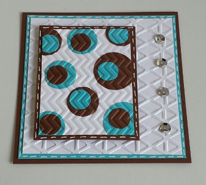 Basslady Creations: Embedded Embossing mit Kreisen