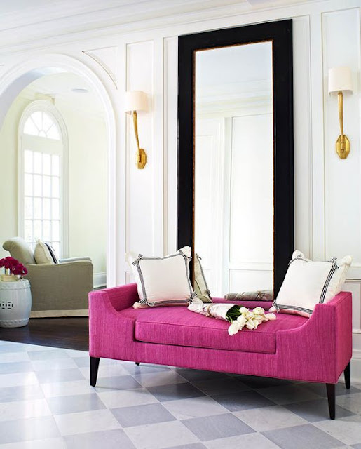 Eye For Design: Decorating With Hot Pink Furniture