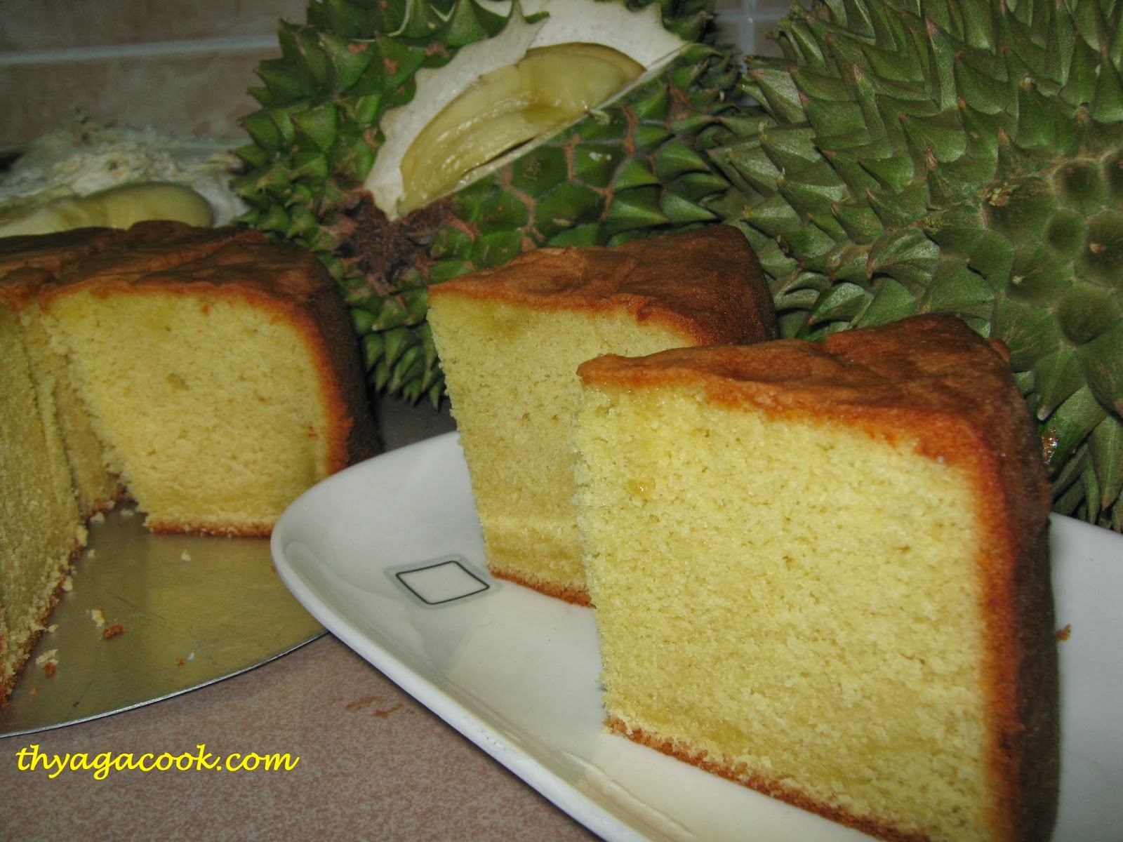 KARI LEAFS ... Malaysian flavour's: DURIAN CAKE