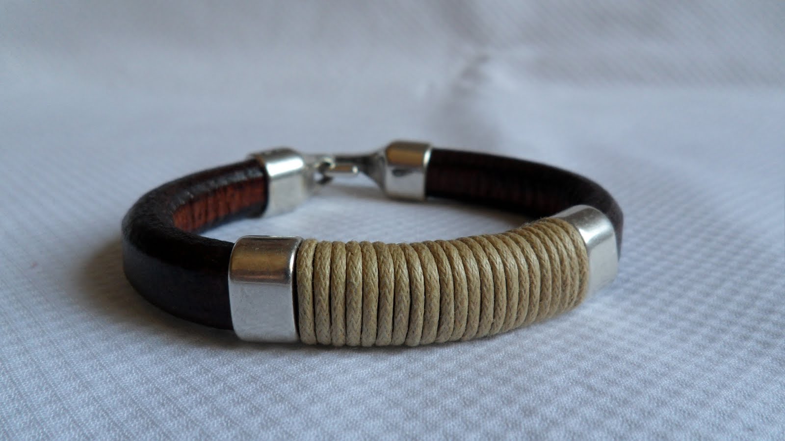 El rinconcico de Piluki Y PISALO: PULSERAS PARA HOMBRE