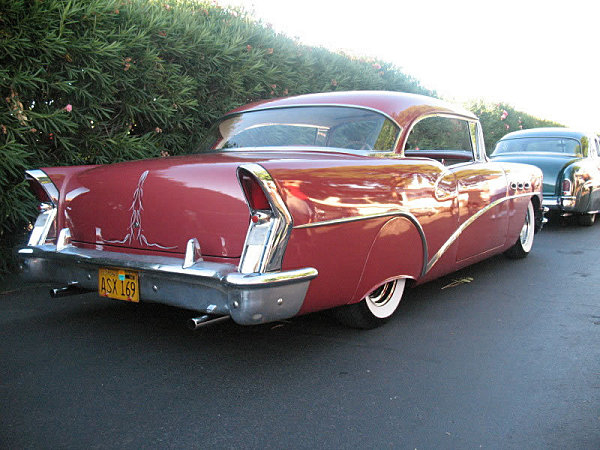 Rockabilly garage: Buick 1956 custom