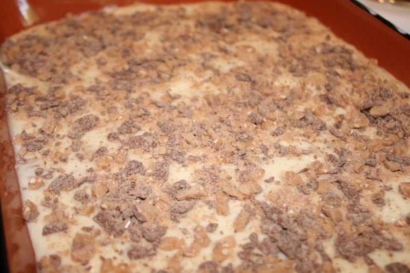 everything to entertain: Gooey Toffee Butter Cake