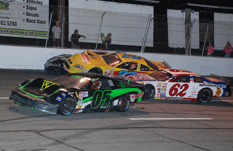 Oval Racing Stock car style in Québec, Ontario and New England States ...