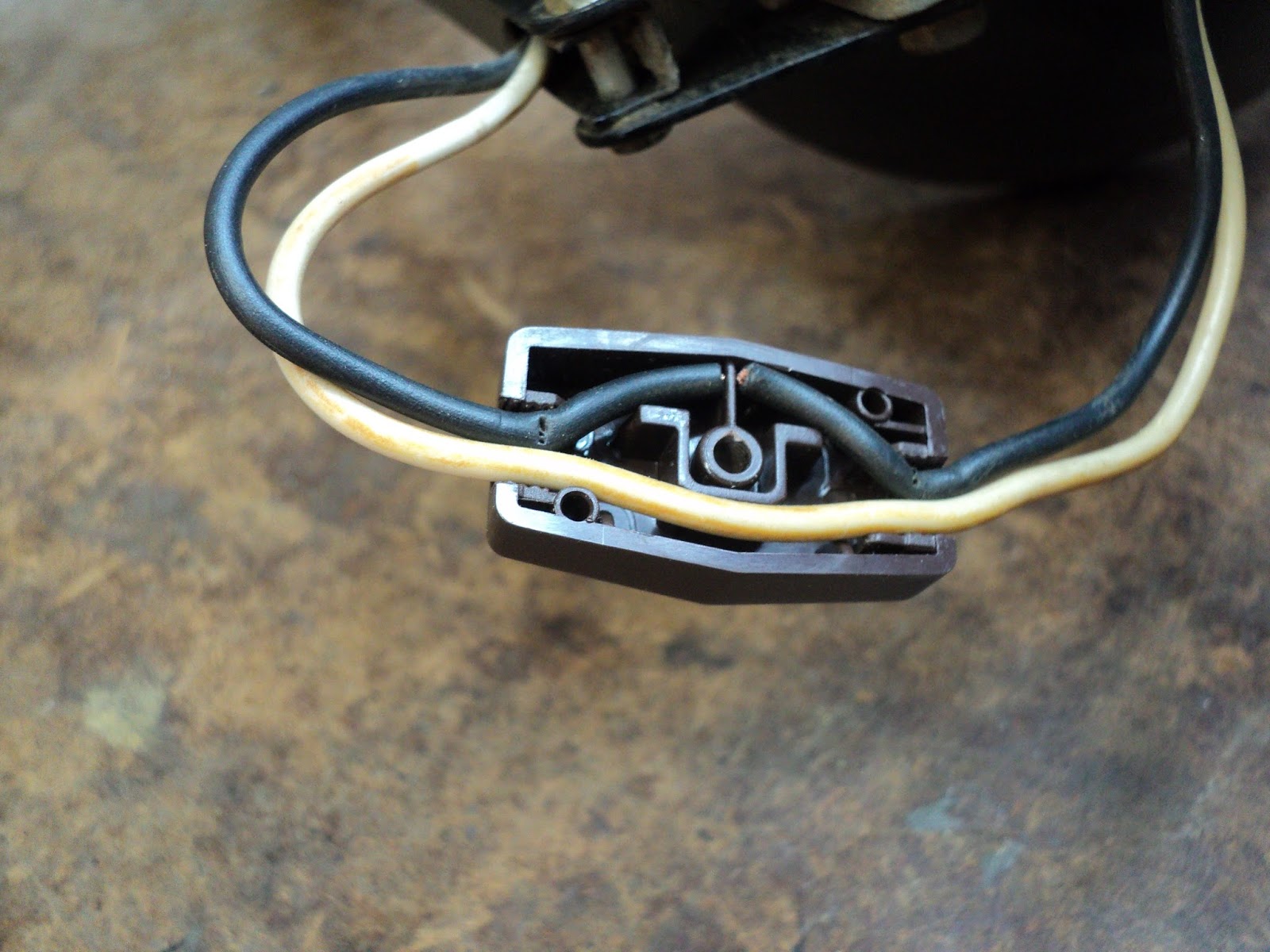 Rouge River Workshop: A Miniature IDC (Insulation Displacement ...