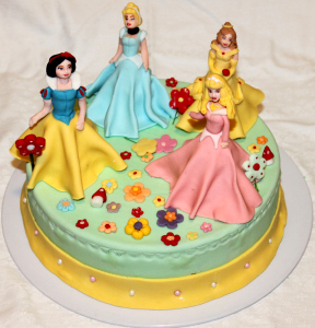 Torturi unicat homemade: Tort Printese