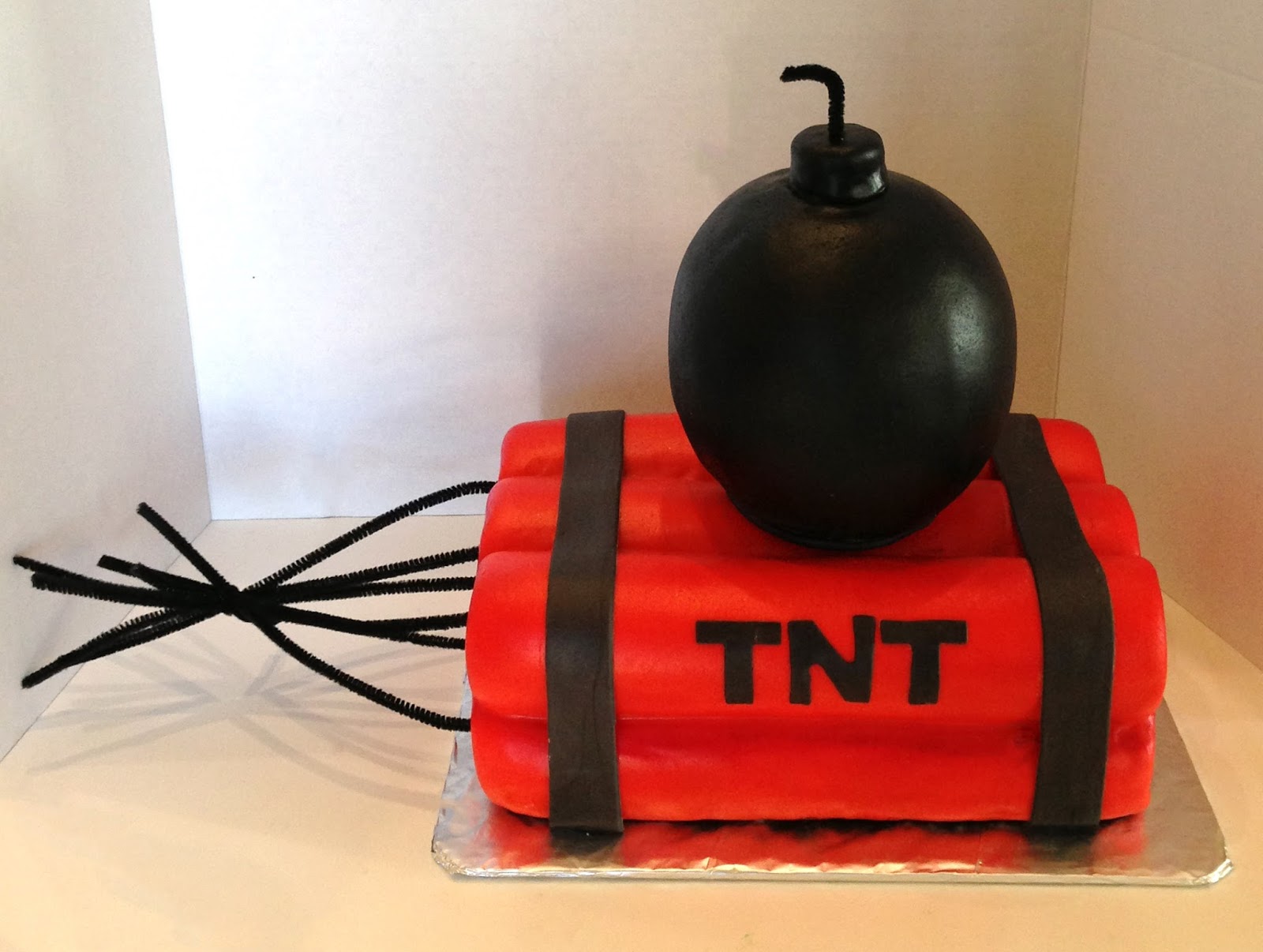 The Cake Market: Dynamite Cake