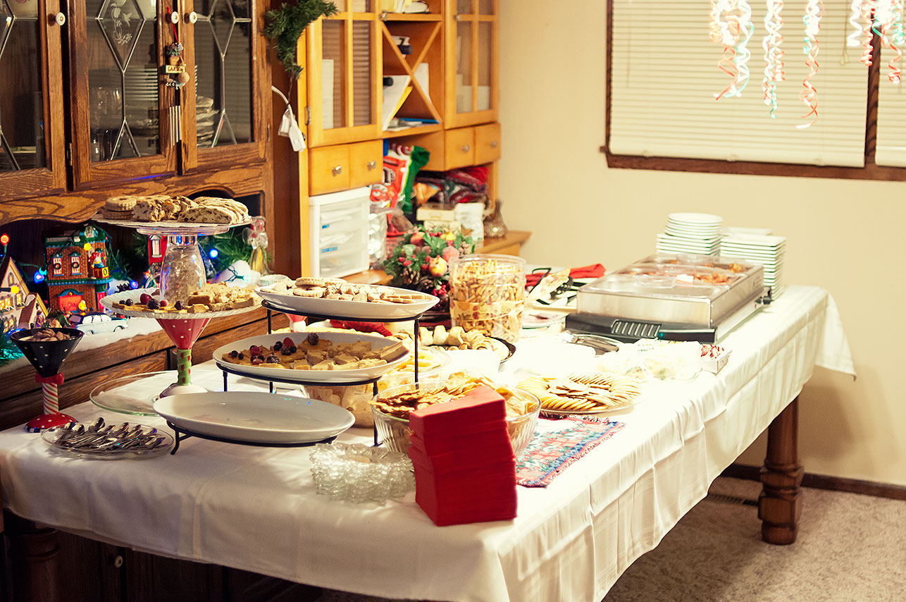 My Pixelated Oasis: Christmas Open House Party