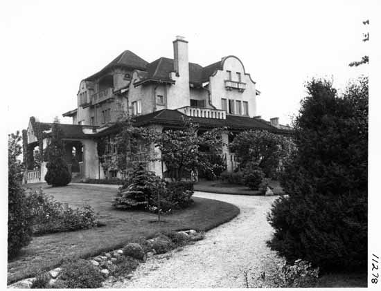 Vancouver Voyager: Death of a Nanny