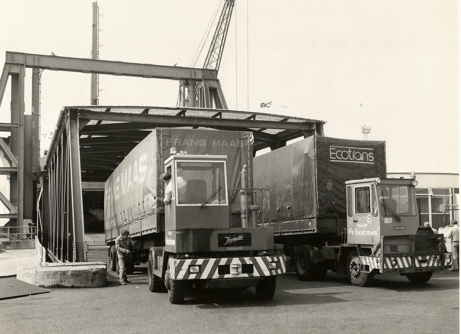 Felixstowe: DFDS wins additional contract to carry Scania truck chassis ...