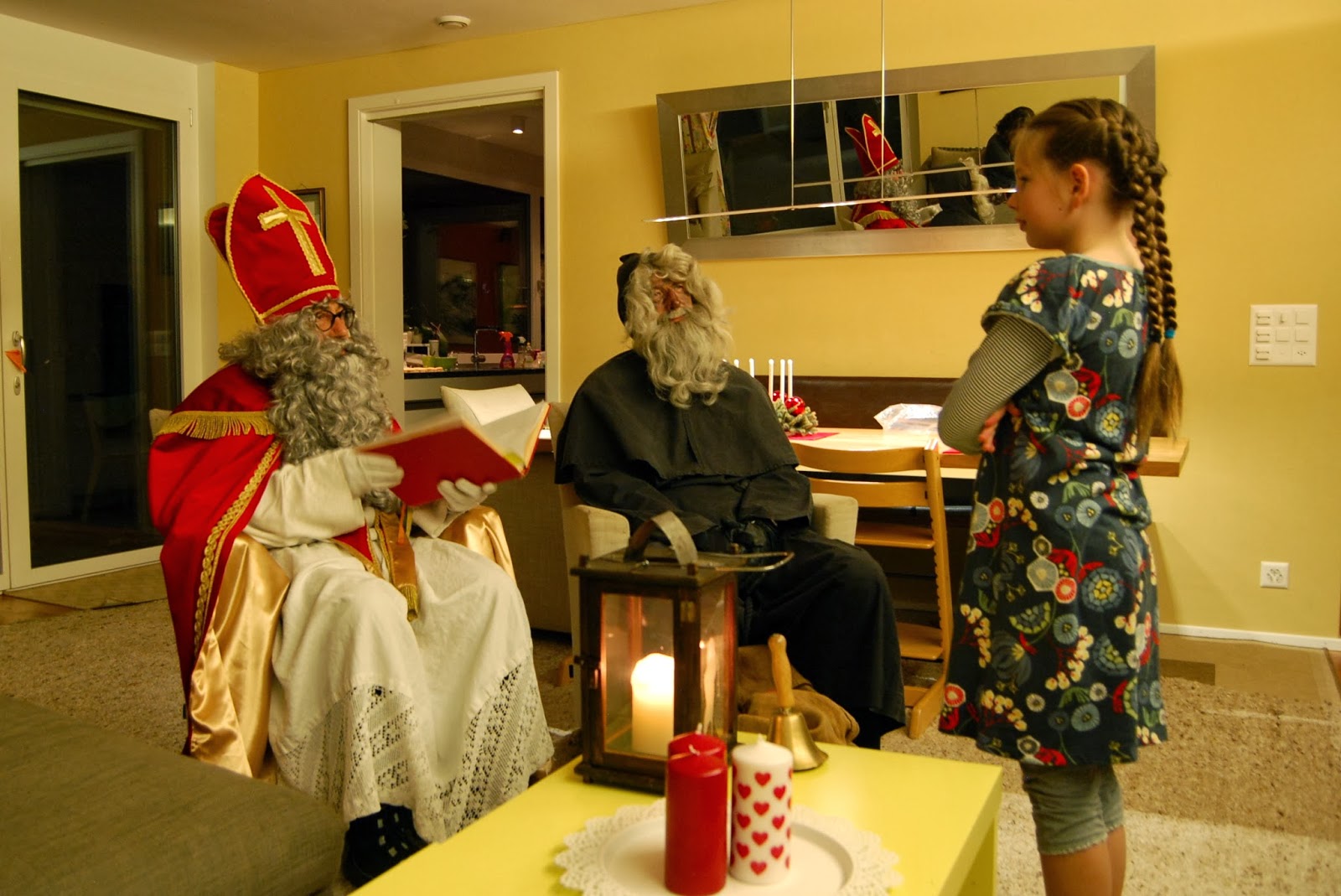 Six in Switzerland: Schmutzli in our house!