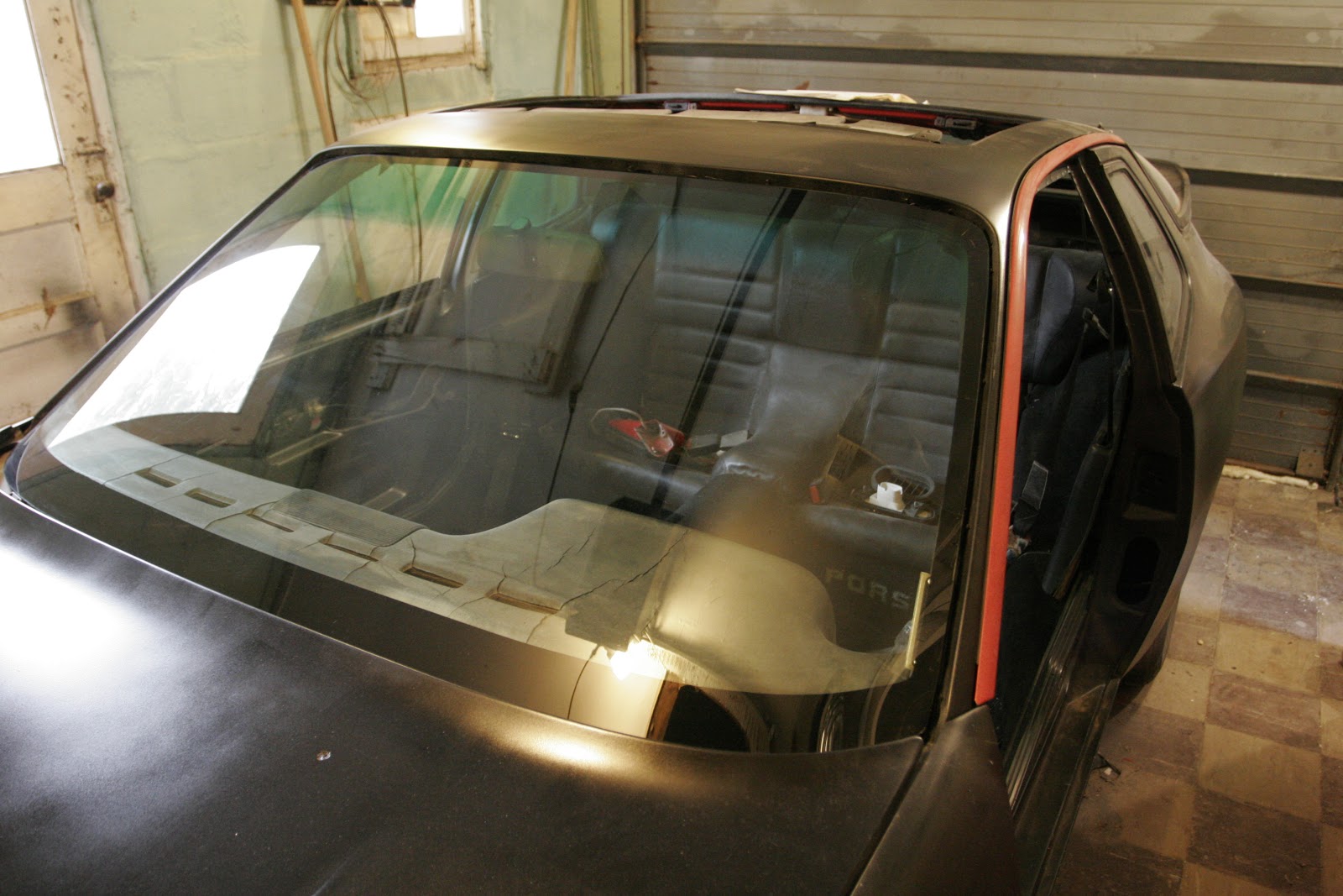 FrankenPorsche: 944 windshield