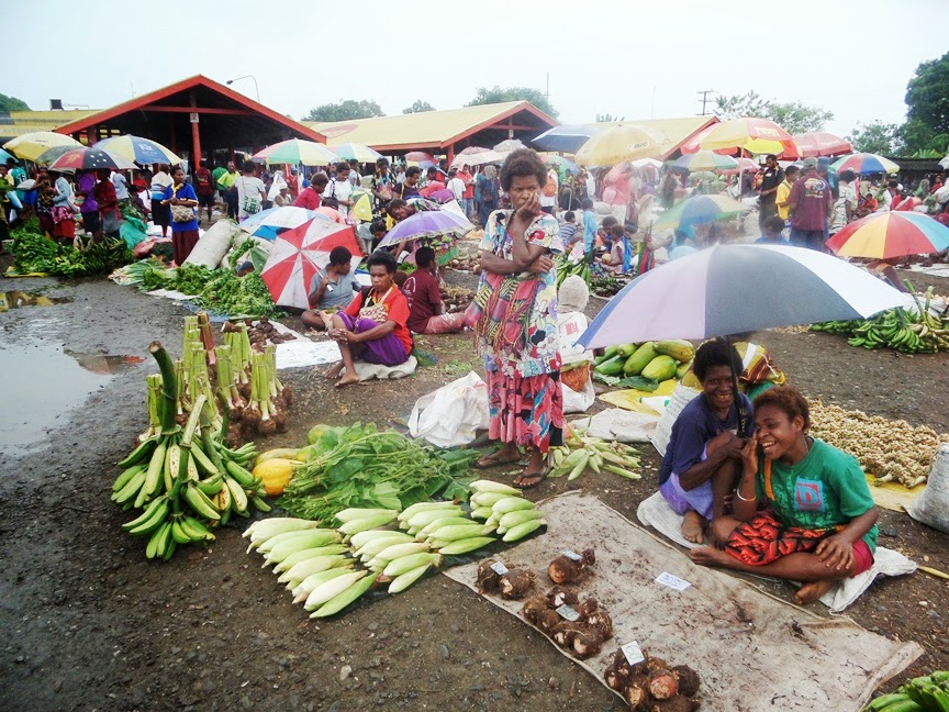 Malum Nalu: Lae Main Market - all the food that's good to eat