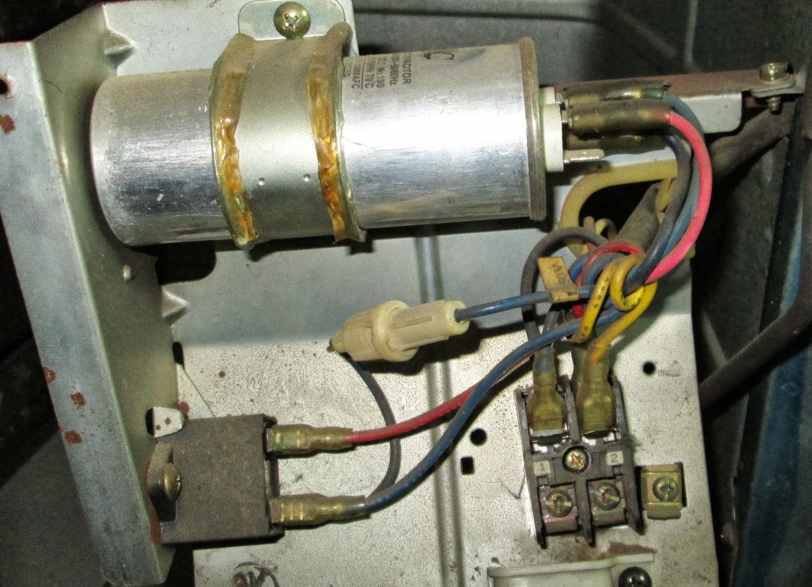 service ac jakarta selatan: Pengertian dan fungsi kapasitor pda outdor ac