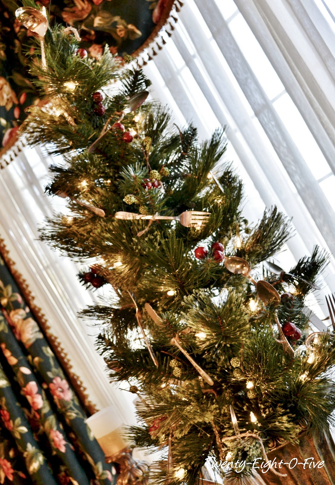 2805: Silverware Tree