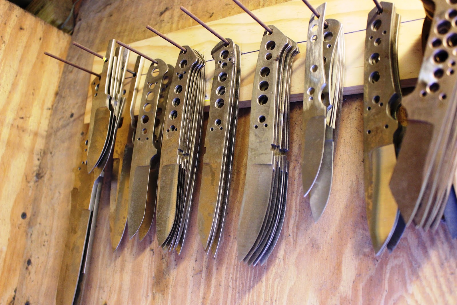 Take Another Road: A Master Knifemaker, Gordon Romeis