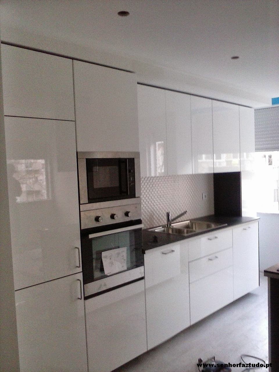 Montagem de cozinhas Ikea : Montagem de uma cozinha Ikea em Benfica