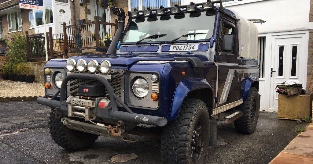 Landrover Defender: Land Rover Defender 90 galvanised chassis 300tdi