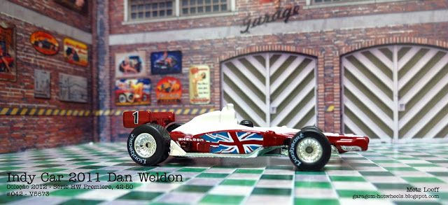 Garagem Hot Wheels: Indy Car 2011 Dan Weldon