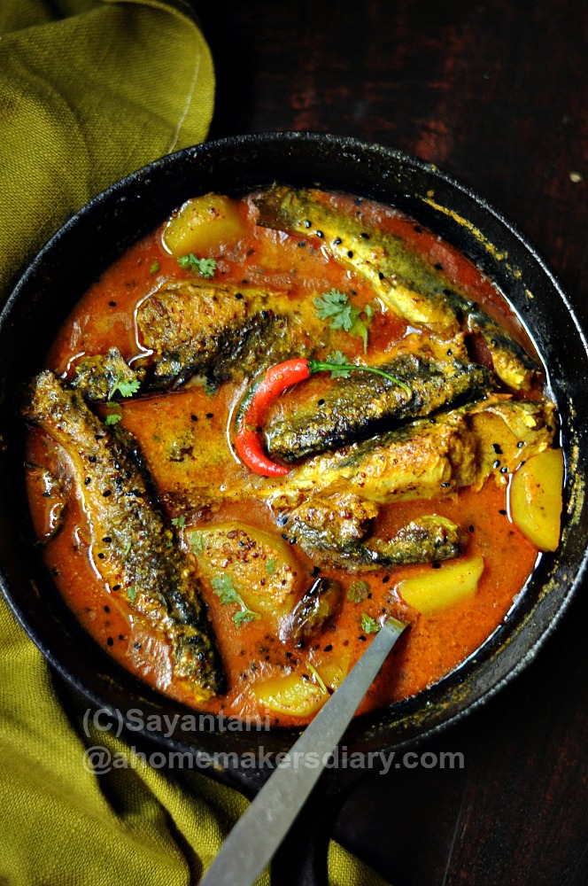 A Homemaker's Diary: Tyangra macher Sorshe Jhal (Catfish in spicy ...