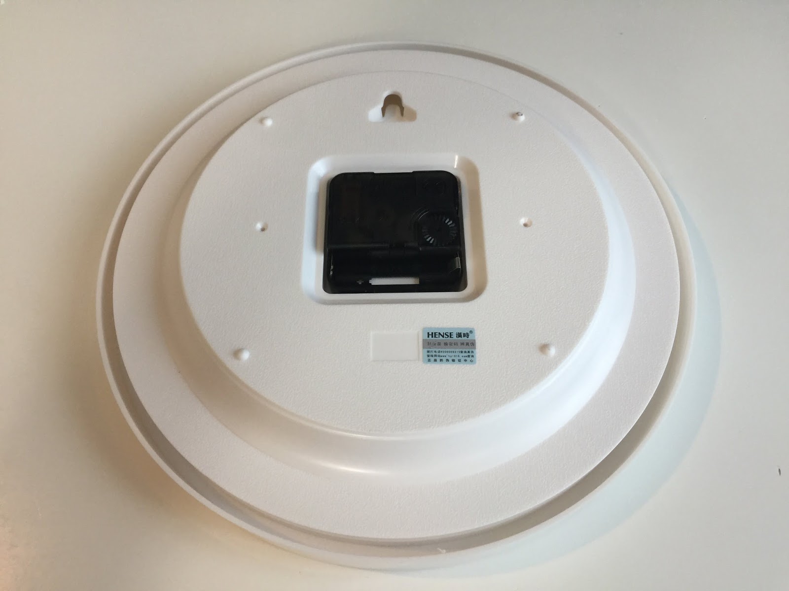 HENSE CLOCKS(ハンセ) 壁掛け時計 ホワイトフレーム 文字あり [連続秒針 スウィープ秒針][壁時計][アナログ] 10インチ ...