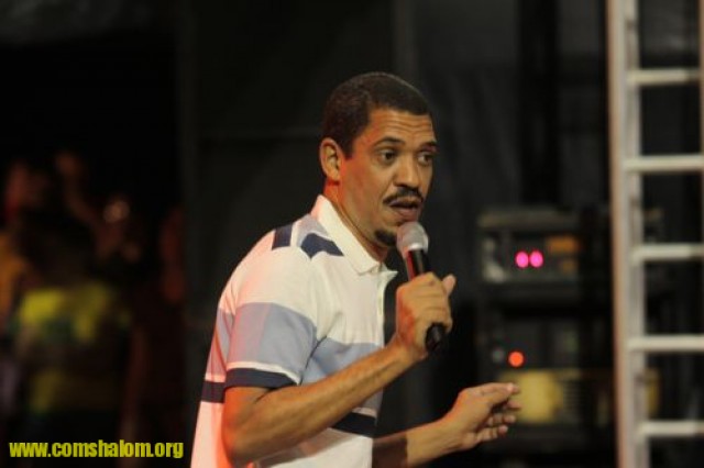 José Cosme: ministro da Alegria ~ Halleluya: A festa que nunca acaba ...