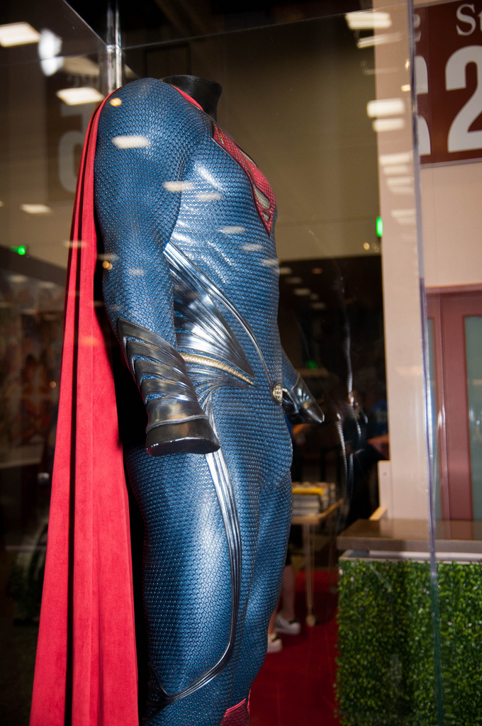 Fashion and Action: Superman's Man of Steel Costume on Display @SDCC 2012