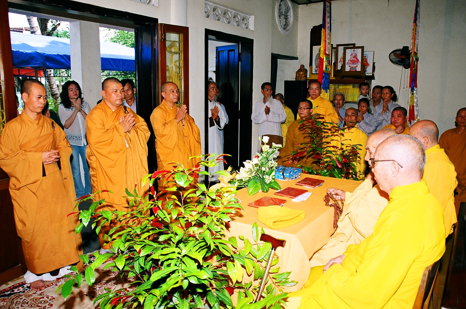 Buddhist Education: Teacher–Student Relationships in Buddhist