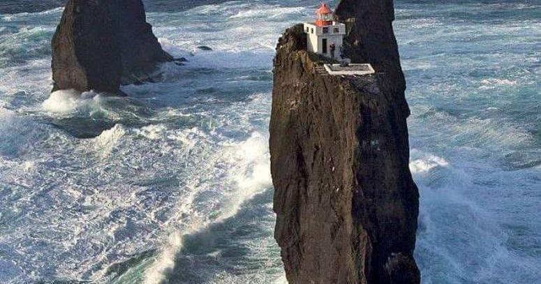 I Have Seen The Whole Of The Internet: Þrídrangar Lighthouse in the ...