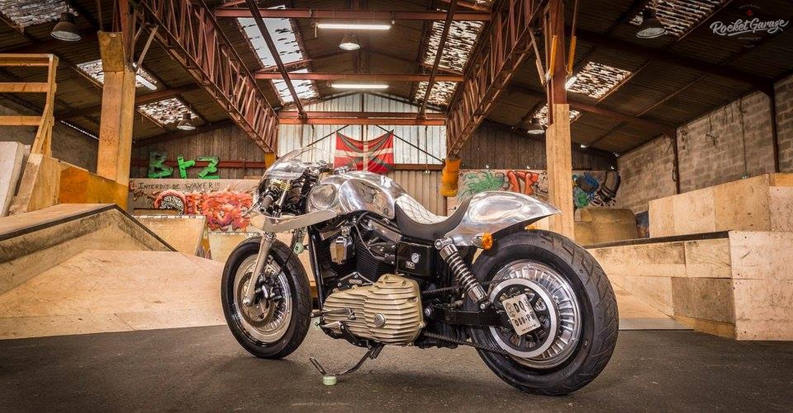 Cafe Racer Dyna - RocketGarage - Cafe Racer Magazine
