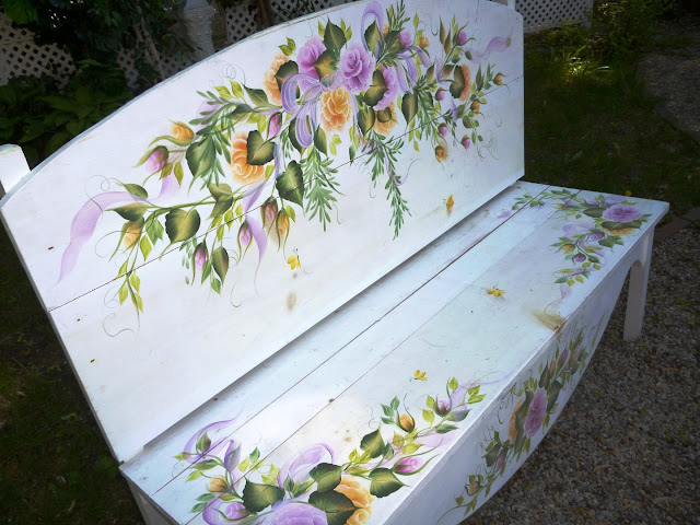 Writing Straight from the Heart: Gorgeous New-to-Me Hand-painted Bench