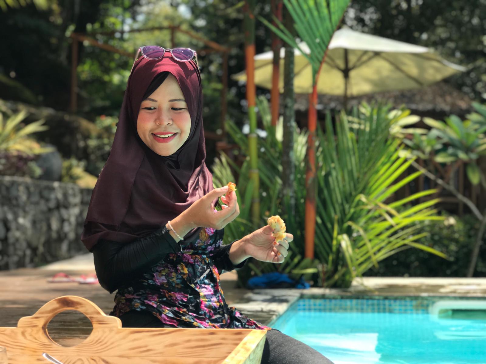 Menikmati Paket Floating Hi Tea di De Cliff Cafe dan Floating Breakfast ...