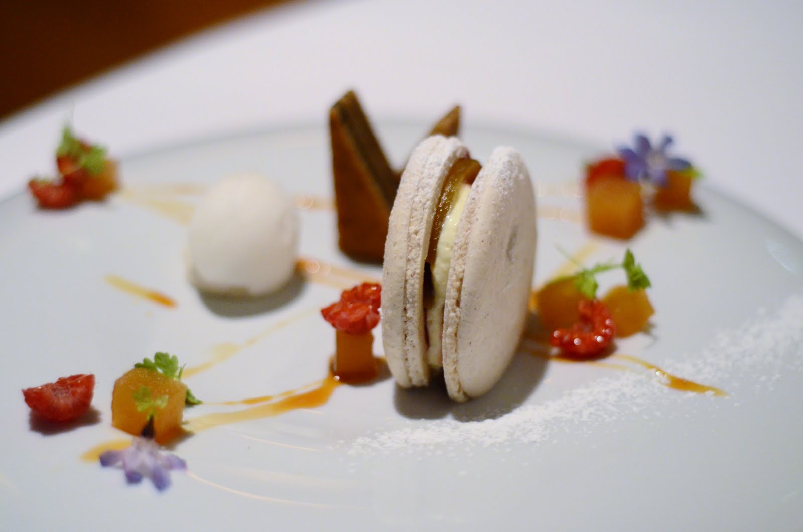 A Mouthful of Fabs: Aria Restaurant
