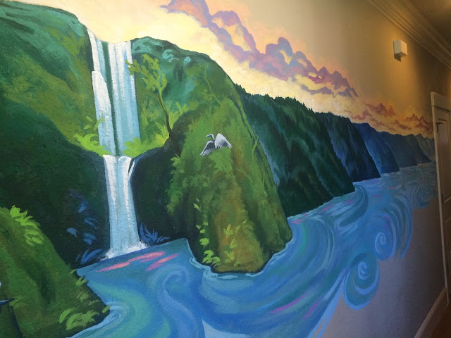 The Talking Walls: Waterfall Hallway!